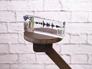 Soundwave Art QR Code | Song Plaque CUSTOM | Sound Wave With QR Code | Dad Gift | Fathers Day Gift | Christmas Gifts | Xmas Gifts - Etsy UK