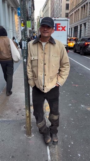 Talent Agency Guide on Instagram: "Street Style with #orlandobloom 🌟 For Acting Resources, click the link in our profile 💻🎭 Online Acting Classes Available! Send us a message with your name, number, and email to get started. #acting #actor #actress #actorslife #film #theatre #actors #cinema #monologues #movies #drama #casting #hollywood #shorts #tiktok #bollywood #instagram #director #tv #taylorswift #filmmaking #trendy #trending #actingtips #actingadvice #acting101"