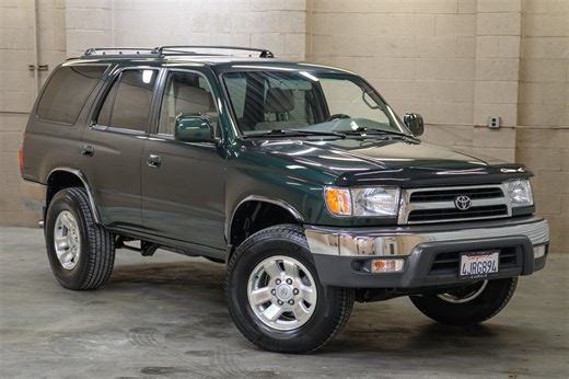 No Reserve: 2000 Toyota 4Runner SR5 4WD 5-Speed