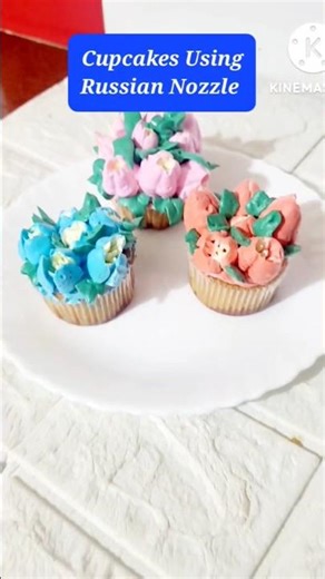 New Whipped Cream Flowers Piping With Russian Nozzle Cupcakes |Russian Nozzle | My First Attempt |