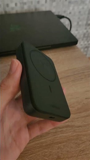 POWERBANKA UGREEN S MAG SAFE A 10 000 MAH