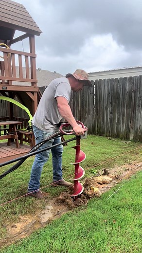 Fence Building Techniques with Lil Beaver: Tips & Ideas
