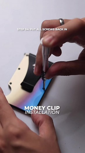 How to Use a Money Clip Effectively