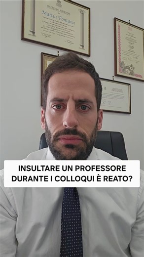 INSULTARE un PROFESSORE durante I COLLOQUI è REATO? #shorts