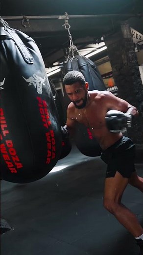 Has Boxing saved you 🫵 - nothing like letting it go on the heavy bag #boxing #epic #boxingworkout