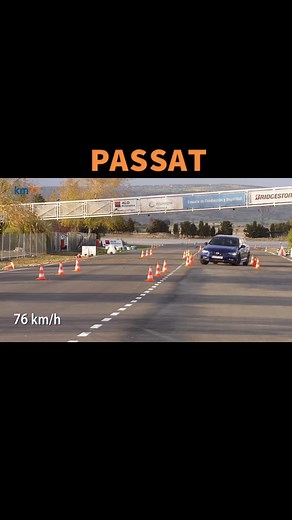 Volvo V90 vs VW Passat: A Comparison of Performance