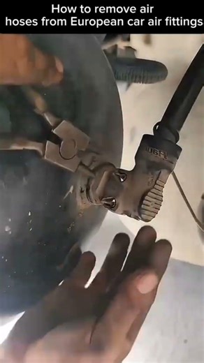 Remove Air Hoses from European Car Fittings - Easy Tips #shorts #mechanic #usa