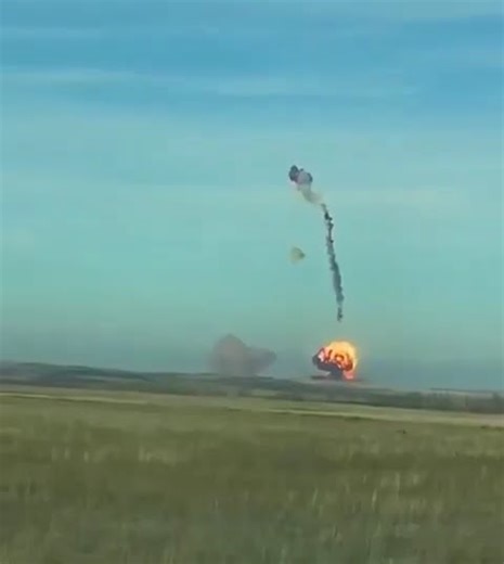 A Russian intercontinental ballistic missile failed seconds after liftoff, exploded !!! 💥