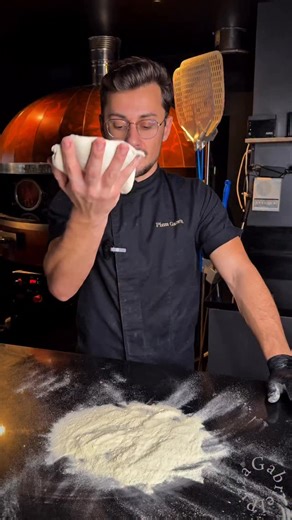 Gabriel Reboul on Instagram: "Tips and tricks for making great 🍕🤌 And yes, the question that comes up very often, is how to cook this type of pizza at home. 🔥 I cook my pizzas at 450°C (850°F) for about 90 seconds. Generally, at home, your oven goes up to 250°C max. (480 to 500°F). What I recommend most is investing in at least a small refractory plate to preheat before placing the pizza on it. (It really makes all the difference…) 🤌 In any case, you will need to cook the pizza in two stages