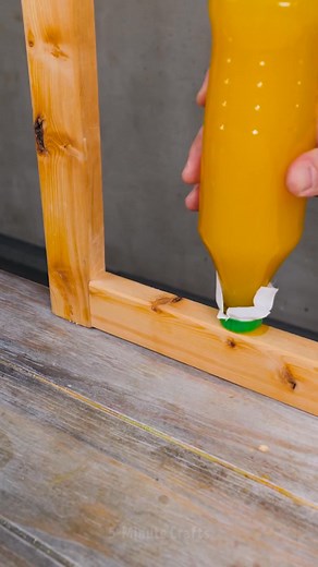 Smooth and easy way to apply wood finish | 5-Minute Crafts Men