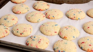 13K views | These Cake Mix Confetti Cookies are super fun to make,...