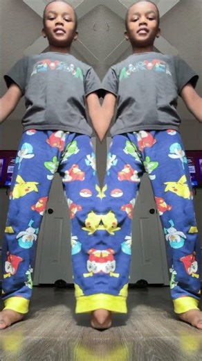 Help me and my twin ✨