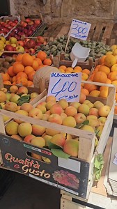 Fresh almond nuts #reelsfacebook #almondnuts #tastetesting #nuts #foodie #sandrainitaly #fypageシ | Sandra BV