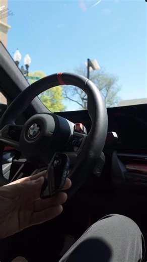 64 reactions | BMW TIPS & TRICKS: Did you know the BMW key fob has a physical metal key hidden inside? Let me show you how to access it in case your key fob dies | BMWBLOG | Facebook