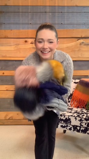 1.5K views | You didn’t think you needed a chunky knit pompom toque… and yet here we are! 來 We have many more styles in-store, come pick your fave before it's gone! 臨✨ | 30 Church Women's Clothing | Facebook