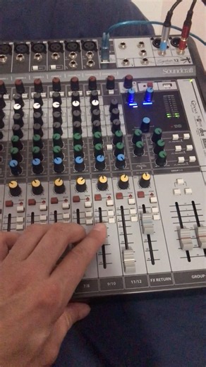 Testing Soundcraft Signutare MTK 12 for live set. #liveperformance #soundcraft #housemusic