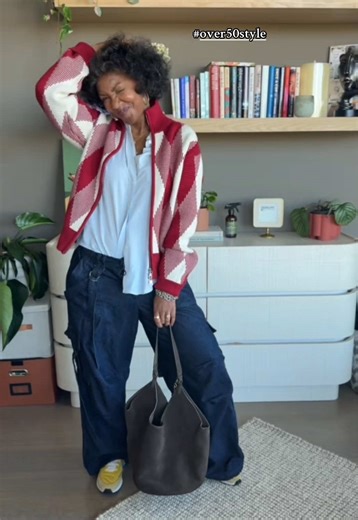 Fashionable Outfit Ideas for Women Over 50