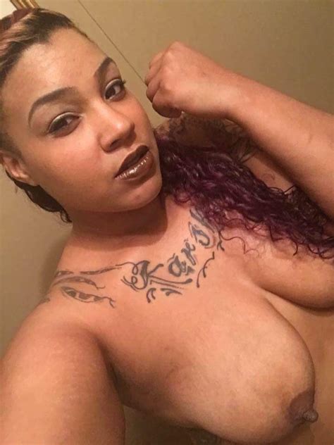 Facebook Group Hoe ShesFreaky
