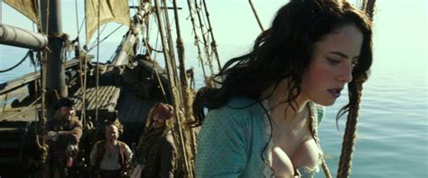 Naked Kaya Scodelario In Pirates Of The Caribbean Dead Men Tell No Tales