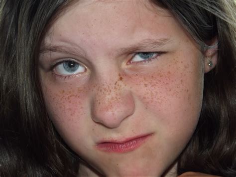 Fotos Gratis Persona Niña Mujer Niño Modelo Joven Dama Expresión Facial Infancia