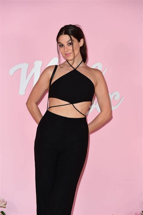 Starlet Arcade Sexy Kira Kosarin