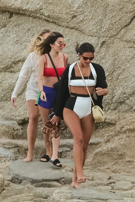 Bruna Marquezine And Fiorella Gelli Mattheis Sexy Porn Pictures Xxx Photos Sex Images 3643720