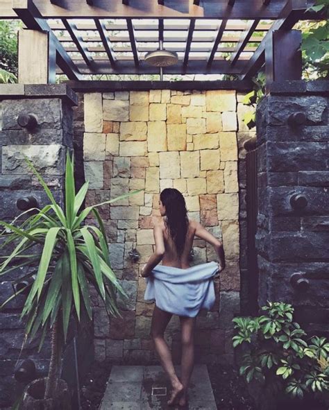 Shay Mitchell Nude And Sexy 58 Photos And Videos The Fappening