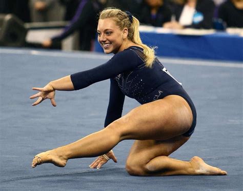 Samantha Peszek Usa Artistic Gymnastics Hd Photos Female Gymnast Gymnastics Girls Olympic
