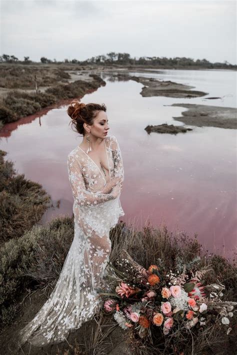 76 Naked Wedding Dresses For Daring Brides Weddingomania
