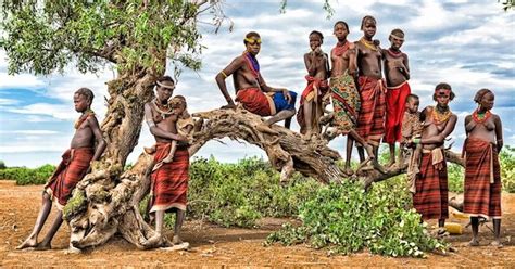 脱いだら家族になれた写真家ヨシダナギがアフリカの裸族を撮り続ける理由2023 ヨシダナギ アフリカ 写真家
