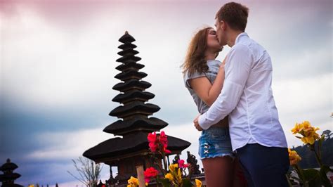 Indonesia Set To Ban Sex Outside Marriage And Prohibit Unmarried Couples Living Together World