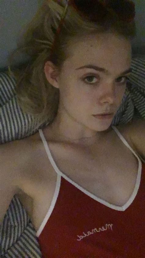 Elle Fanning Nude Exhibited Private Content 28 Pics The Fappening
