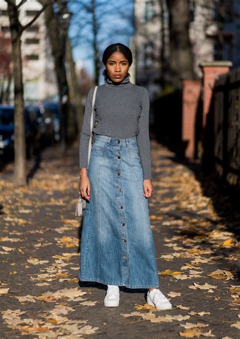 19 Ways To Wear Your Denim Skirt Long Denim Skirt Denim Skirt Outfits Long Jean Skirt