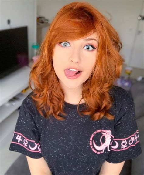 Pin By Mitchel On Good Looking Redheads Beautiful Red Hair Redheads Stunning Redhead