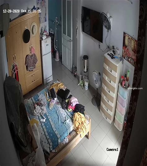 摄像头破解 居家寂寞美少妇看A片空虚自慰 衣柜里掏出私藏18cm阳具 大开美腿享受阳具抽插高潮 女人也瘾 2 91热爆