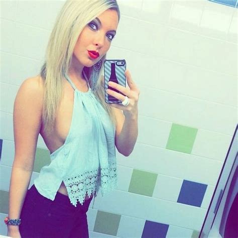 Sexy Selfies To Warm Your Screen Barnorama