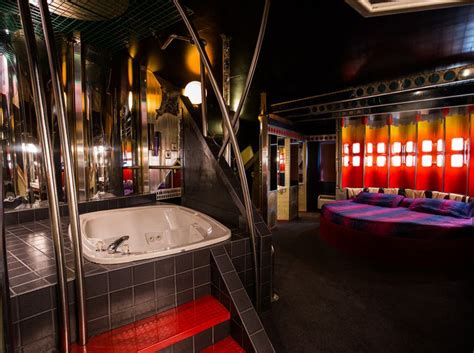 Where A Bed Becomes A Ufo Meet Designer Chinatsu Onitsuka Japan S Love Hotel Researcher Artofit