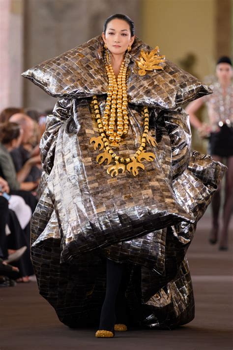 Maison Schiaparelli Haute Couture Fall Winter 2023 24 19 30 LOOK 19