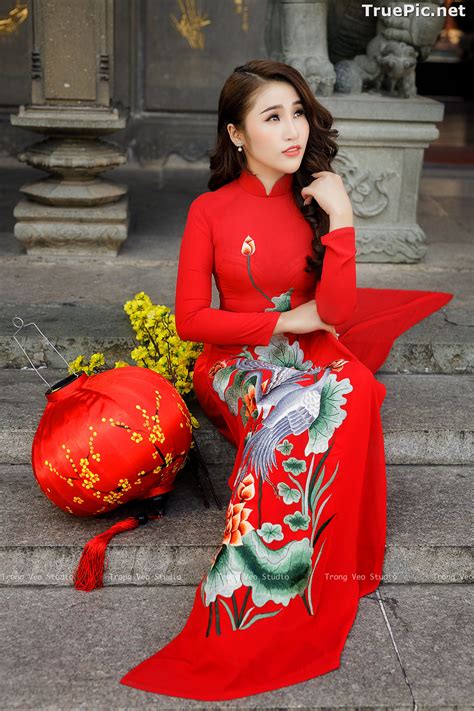 The Beauty Of Vietnamese Girls With Traditional Dress Ao Dai 4