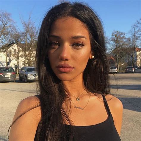 Dina Denoire Dinadenoire • Instagram Photos And Videos Прически Стильные прически