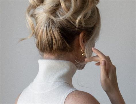 High Bun Updo Hairstyle Perfect For Weddings Proms Alex Gaboury Bun Hairstyles Messy