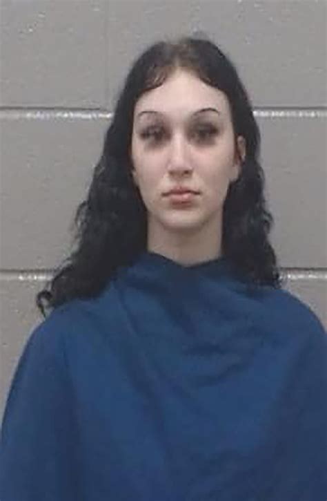 Ex Hooters Girl Accused Of Murder Tells Judge Shed Pay Bond With Onlyfans Cash