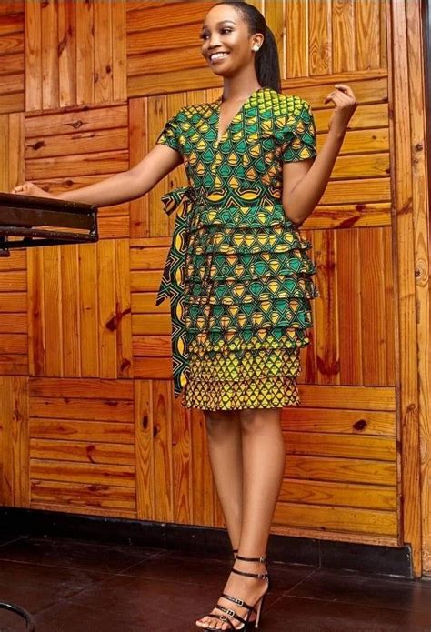 Gorgeous African Print Short Dress In 2020 African Fashion Women Clothing African Fashion