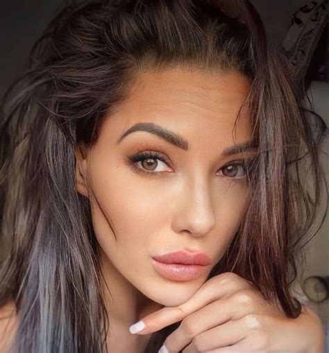 Alexa Tomas Biography 25 Photos Age Height Real Name Instagram Account 2025