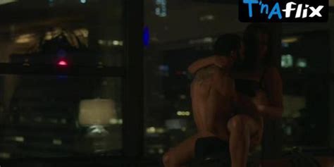Garcelle Beauvais Lesbian Scene In The Arrangement