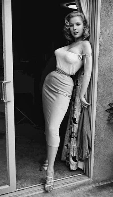 Sala66 Betty Brosmer 1954