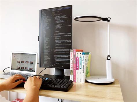 程序员竖屏显示器推荐连接Macbook当副屏使用感真心不错 搜狐大视野 搜狐新闻