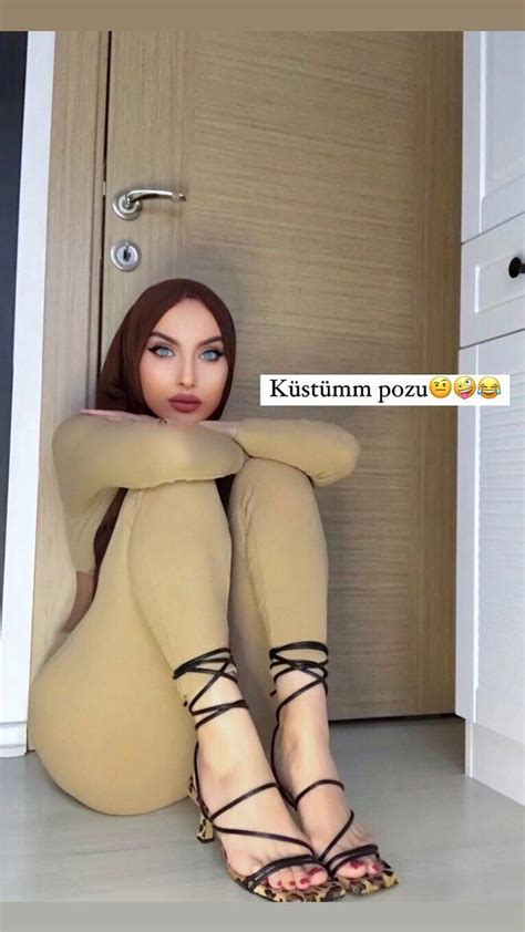 Sariikubraa Hornycoomer