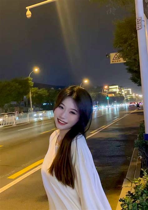 wuyu on Twitter 老哥投稿媚黑母狗柳 姿 羽学舞蹈的是不一样啊身材这么好可惜了那些在学校暗恋她的人还把她当女神