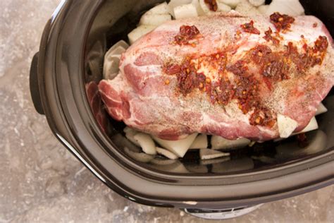 Slow Cooker Pulled Pork On Jalapeño Cotija Cornbread